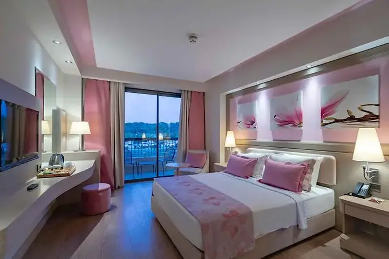 Standard Room with Land View