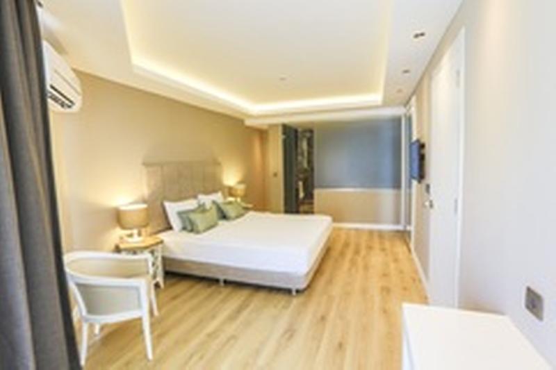 Standard Room Land View