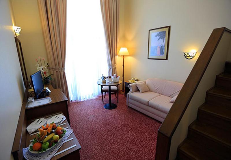 Doublex Room Land View